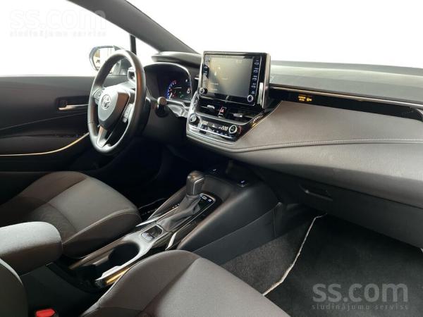 Pelēks Toyota Corolla 2019 Rīga, ar dzinēja tilpumu 1.80 L un nobraukumu 135 tūkst. km par 15990 €, foto 7 vietnē AUTOMOTO.COM.LV