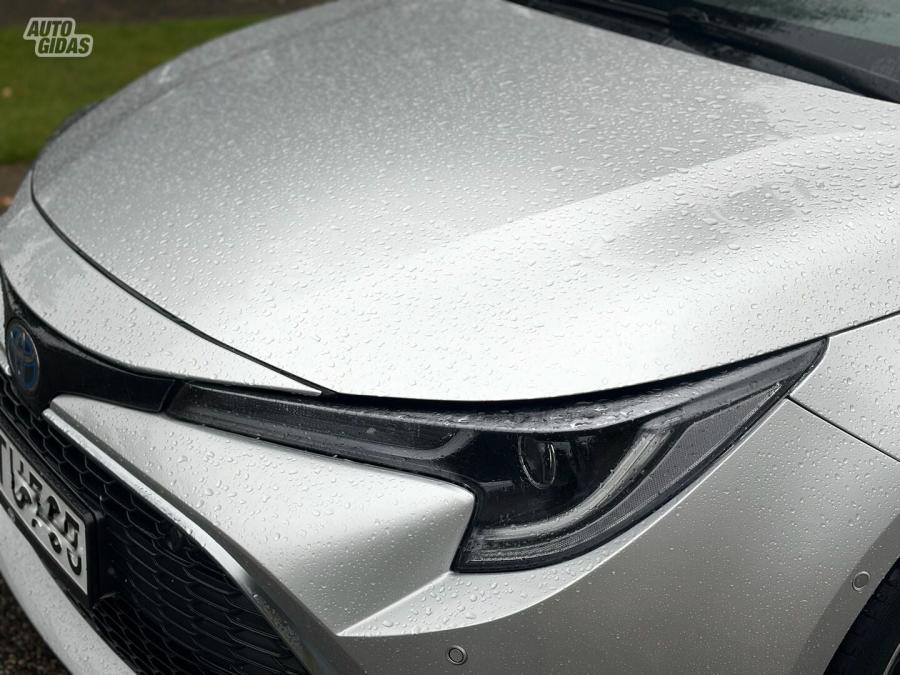 Grey Toyota Corolla 2019 in Vilnius, with an engine capacity of 2.00 L and mileage of 66 thousand km for 15500 €, photo 6 on AUTOMOTO.COM.LV