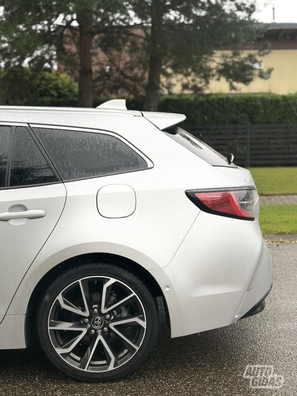 Toyota Corolla 2019 Viļņa vietnē Pelēks Toyota Corolla 2019 Viļņa, ar dzinēja tilpumu 2.00 L un nobraukumu 66 tūkst. km par 15500 €, foto 8 vietnē AUTOMOTO.COM.LV