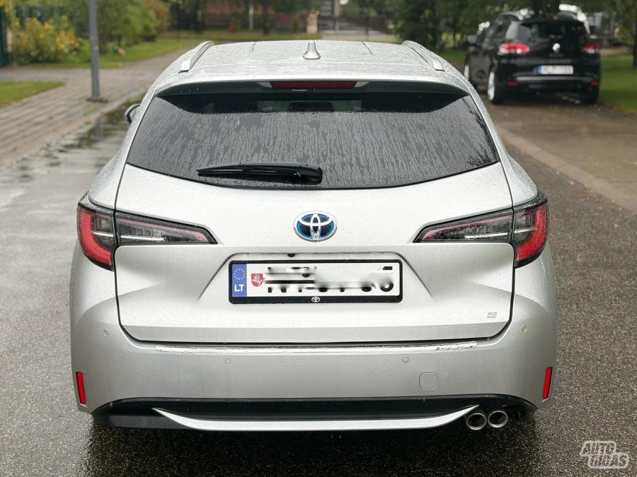 Grey Toyota Corolla 2019 in Vilnius, with an engine capacity of 2.00 L and mileage of 66 thousand km for 15500 €, photo 10 on AUTOMOTO.COM.LV