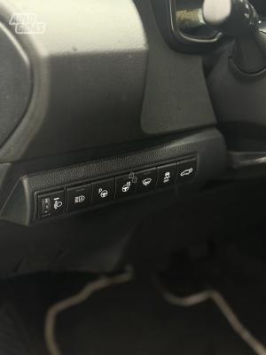 Grey Toyota Corolla 2019 in Vilnius, with an engine capacity of 2.00 L and mileage of 66 thousand km for 15500 €, photo 22 on AUTOMOTO.COM.LV