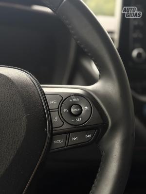 Grey Toyota Corolla 2019 in Vilnius, with an engine capacity of 2.00 L and mileage of 66 thousand km for 15500 €, photo 26 on AUTOMOTO.COM.LV