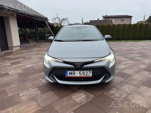 Grey Toyota Corolla 2020 in Riga, with an engine capacity of 1.20 L and mileage of 204 thousand km for 10900 €, photo 9 on AUTOMOTO.COM.LV