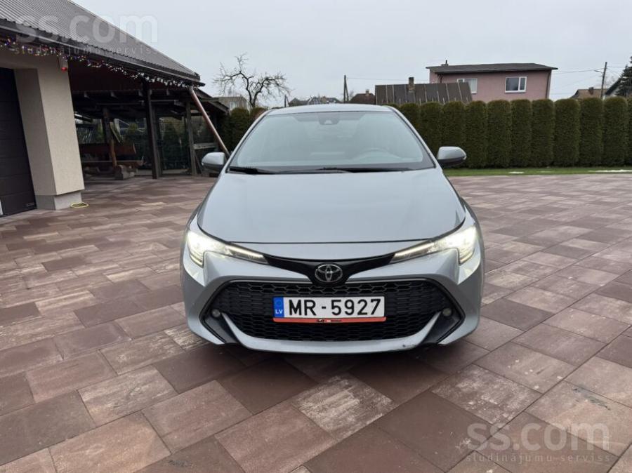 Grey Toyota Corolla 2020 in Riga, with an engine capacity of 1.20 L and mileage of 204 thousand km for 10900 €, photo 9 on AUTOMOTO.COM.LV