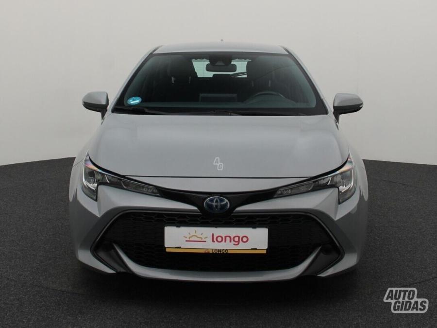 Grey Toyota Corolla 2020 in Vilnius, with an engine capacity of 1.80 L and mileage of 206 thousand km for 14399 €, photo 3 on AUTOMOTO.COM.LV