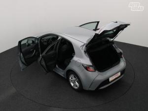 Grey Toyota Corolla 2020 in Vilnius, with an engine capacity of 1.80 L and mileage of 206 thousand km for 14399 €, photo 13 on AUTOMOTO.COM.LV