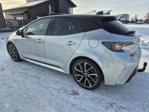 Pelēks Toyota Corolla 2020 Panevēža, ar dzinēja tilpumu 1.99 L un nobraukumu 60 tūkst. km par 17300 €, foto 4 vietnē AUTOMOTO.COM.LV