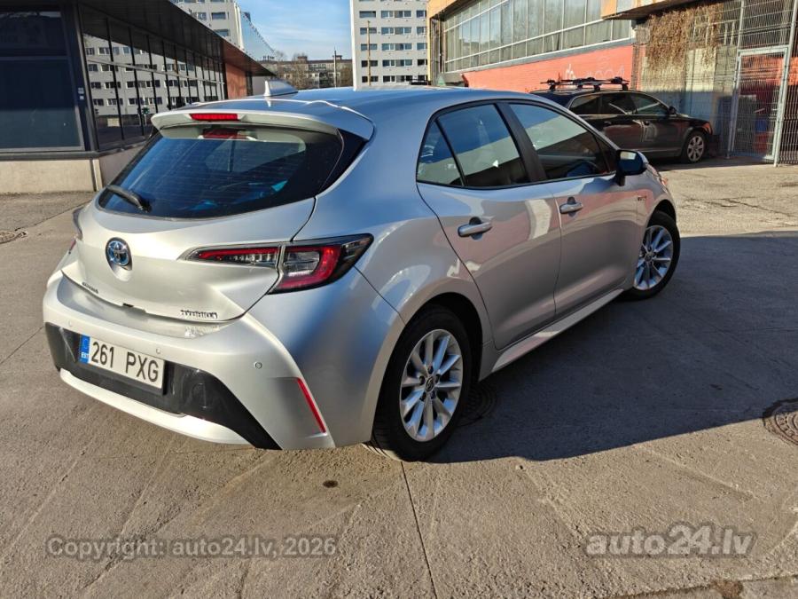 Pelēks Toyota Corolla 2020 Tallina, ar dzinēja tilpumu 1.80 L un nobraukumu 188 tūkst. km par 14790 €, foto 1 vietnē AUTOMOTO.COM.LV