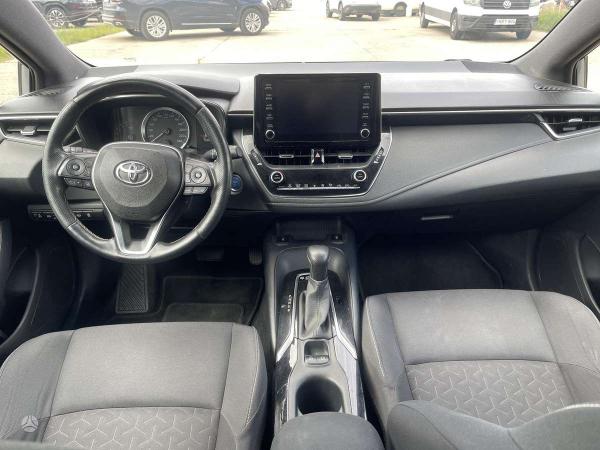 Grey Toyota Corolla 2020 in Vilnius, with an engine capacity of 1.80 L and mileage of 116 thousand km for 14900 €, photo 7 on AUTOMOTO.COM.LV
