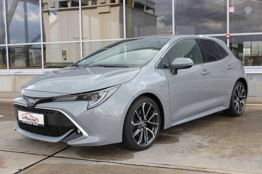 Grey Toyota Corolla 2020 in Vilnius, with an engine capacity of 1.99 L and mileage of 200 thousand km for 18950 €, photo 5 on AUTOMOTO.COM.LV