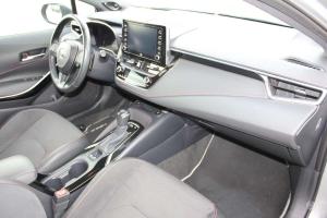 Grey Toyota Corolla 2020 in Vilnius, with an engine capacity of 1.99 L and mileage of 200 thousand km for 18950 €, photo 10 on AUTOMOTO.COM.LV