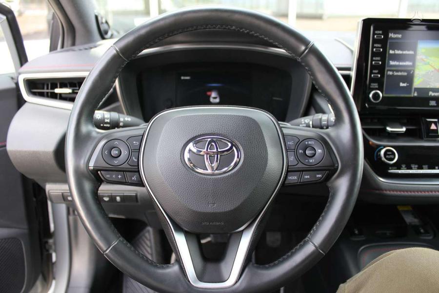 Grey Toyota Corolla 2020 in Vilnius, with an engine capacity of 1.99 L and mileage of 200 thousand km for 18950 €, photo 11 on AUTOMOTO.COM.LV