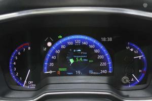 Grey Toyota Corolla 2020 in Vilnius, with an engine capacity of 1.99 L and mileage of 200 thousand km for 18950 €, photo 18 on AUTOMOTO.COM.LV