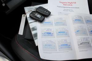 Grey Toyota Corolla 2020 in Vilnius, with an engine capacity of 1.99 L and mileage of 200 thousand km for 18950 €, photo 31 on AUTOMOTO.COM.LV