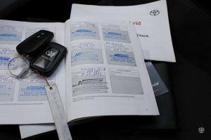 Grey Toyota Corolla 2020 in Vilnius, with an engine capacity of 1.99 L and mileage of 200 thousand km for 18950 €, photo 32 on AUTOMOTO.COM.LV