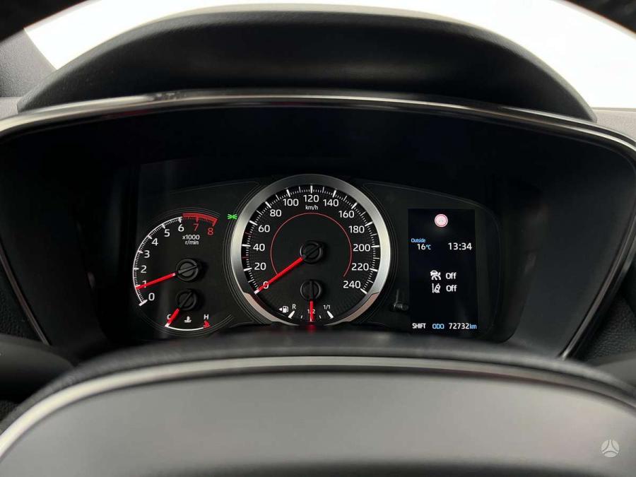 Pelēks Toyota Corolla 2020 Viļņa, ar dzinēja tilpumu 1.20 L un nobraukumu 73 tūkst. km par 14900 €, foto 14 vietnē AUTOMOTO.COM.LV