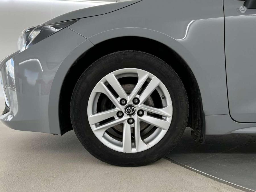 Pelēks Toyota Corolla 2020 Viļņa, ar dzinēja tilpumu 1.20 L un nobraukumu 73 tūkst. km par 14900 €, foto 16 vietnē AUTOMOTO.COM.LV