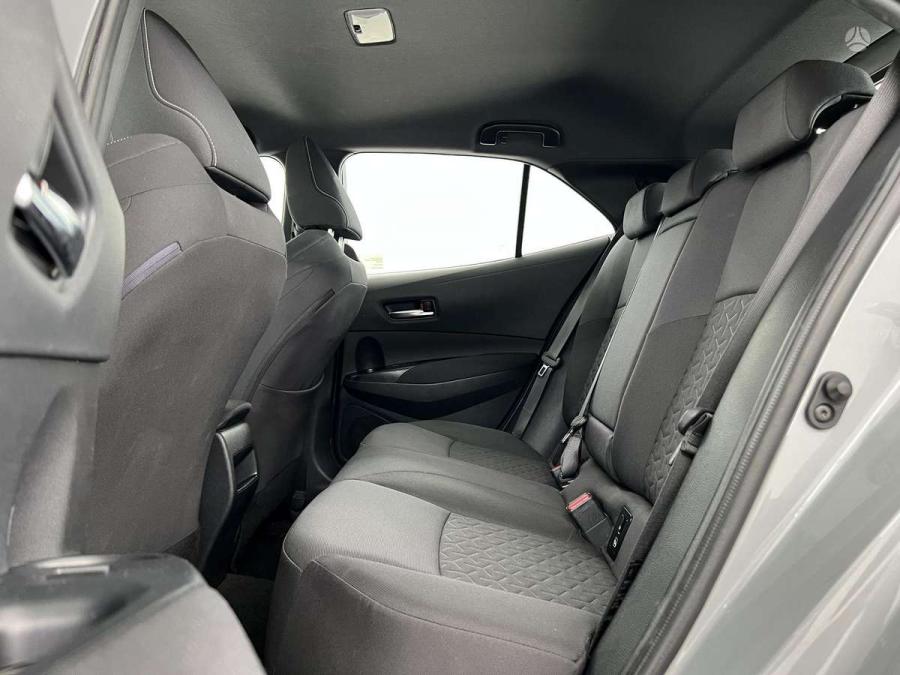 Pelēks Toyota Corolla 2020 Viļņa, ar dzinēja tilpumu 1.20 L un nobraukumu 73 tūkst. km par 14900 €, foto 20 vietnē AUTOMOTO.COM.LV
