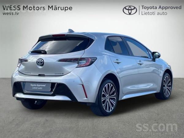 Pelēks Toyota Corolla 2020 Rīga, ar dzinēja tilpumu 1.80 L un nobraukumu 43 tūkst. km par 18990 €, foto 3 vietnē AUTOMOTO.COM.LV