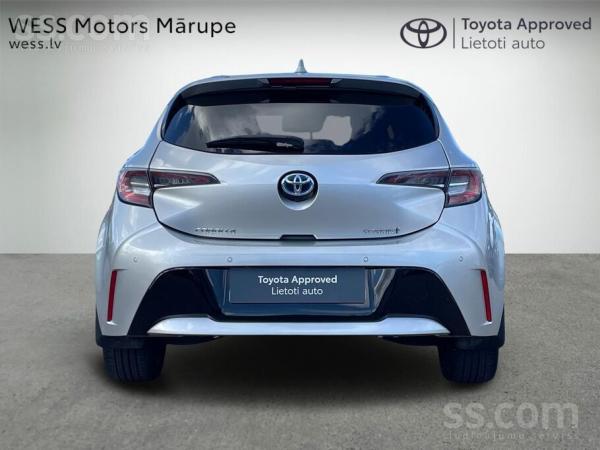 Pelēks Toyota Corolla 2020 Rīga, ar dzinēja tilpumu 1.80 L un nobraukumu 43 tūkst. km par 18990 €, foto 5 vietnē AUTOMOTO.COM.LV