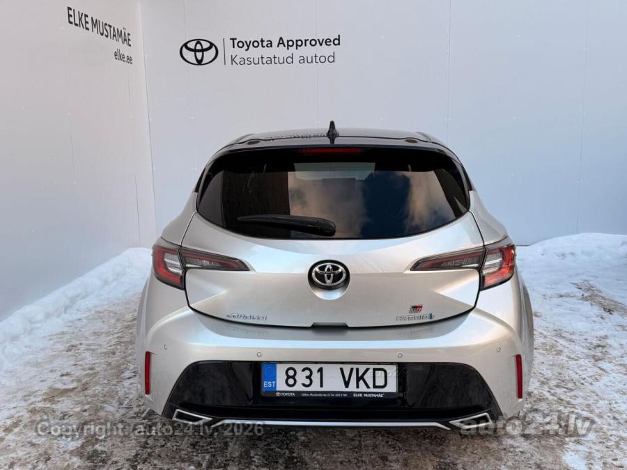 Pelēks Toyota Corolla 2021 Tallina, ar dzinēja tilpumu 1.80 L un nobraukumu 48 tūkst. km par 22495 €, foto 4 vietnē AUTOMOTO.COM.LV