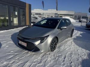 Pelēks Toyota Corolla 2021 Panevēža, ar dzinēja tilpumu 1.80 L un nobraukumu 68 tūkst. km par 16500 €, foto  vietnē AUTOMOTO.COM.LV