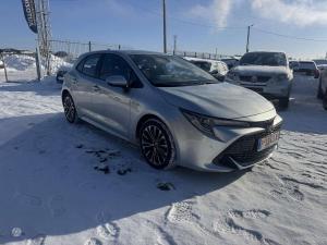 Grey Toyota Corolla 2021 in Panevezys, with an engine capacity of 1.80 L and mileage of 68 thousand km for 16500 €, photo 3 on AUTOMOTO.COM.LV