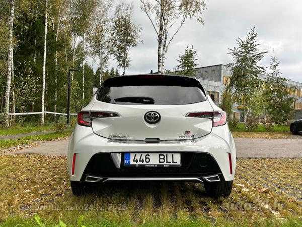 Pelēks Toyota Corolla 2021 Tallina, ar dzinēja tilpumu 2.00 L un nobraukumu 81 tūkst. km par 17700 €, foto 6 vietnē AUTOMOTO.COM.LV