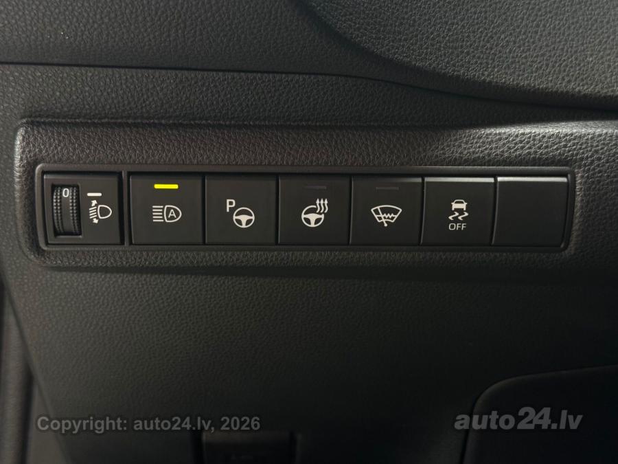 Pelēks Toyota Corolla 2021 Tallina, ar dzinēja tilpumu 2.00 L un nobraukumu 82 tūkst. km par 19900 €, foto 22 vietnē AUTOMOTO.COM.LV