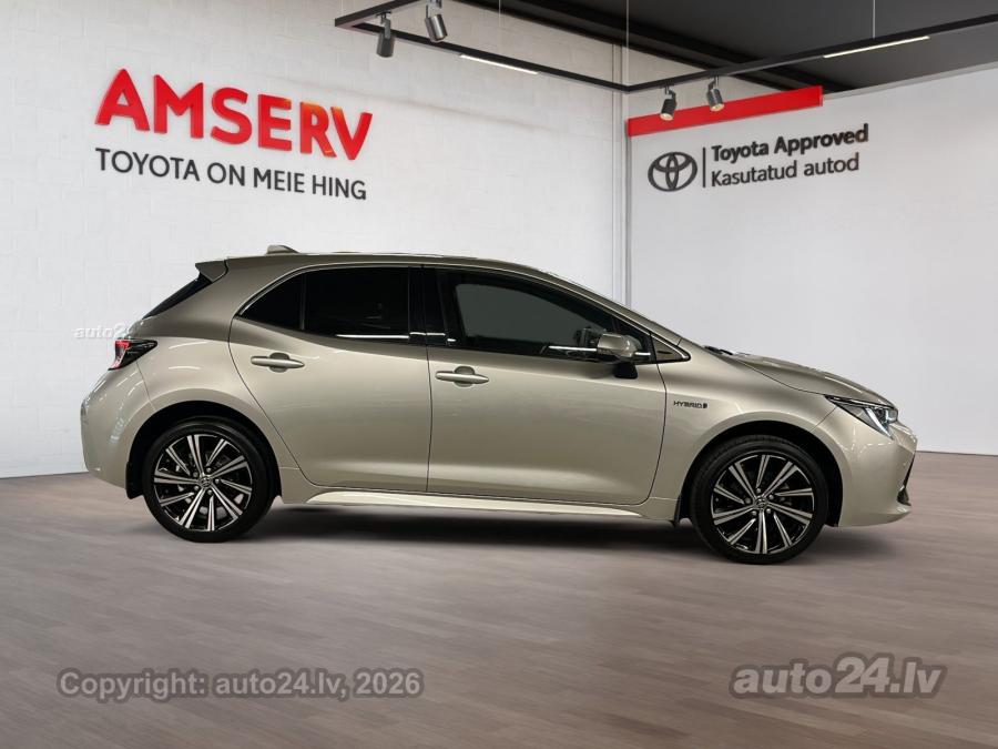 Grey Toyota Corolla 2021 in Tallinn, with an engine capacity of 1.80 L and mileage of 42 thousand km for 18990 €, photo 4 on AUTOMOTO.COM.LV