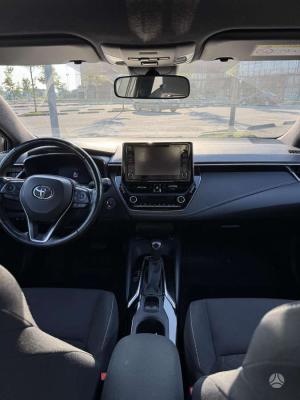 Grey Toyota Corolla 2021 in Klaipeda, with an engine capacity of 1.80 L and mileage of 44 thousand km for 17500 €, photo 9 on AUTOMOTO.COM.LV