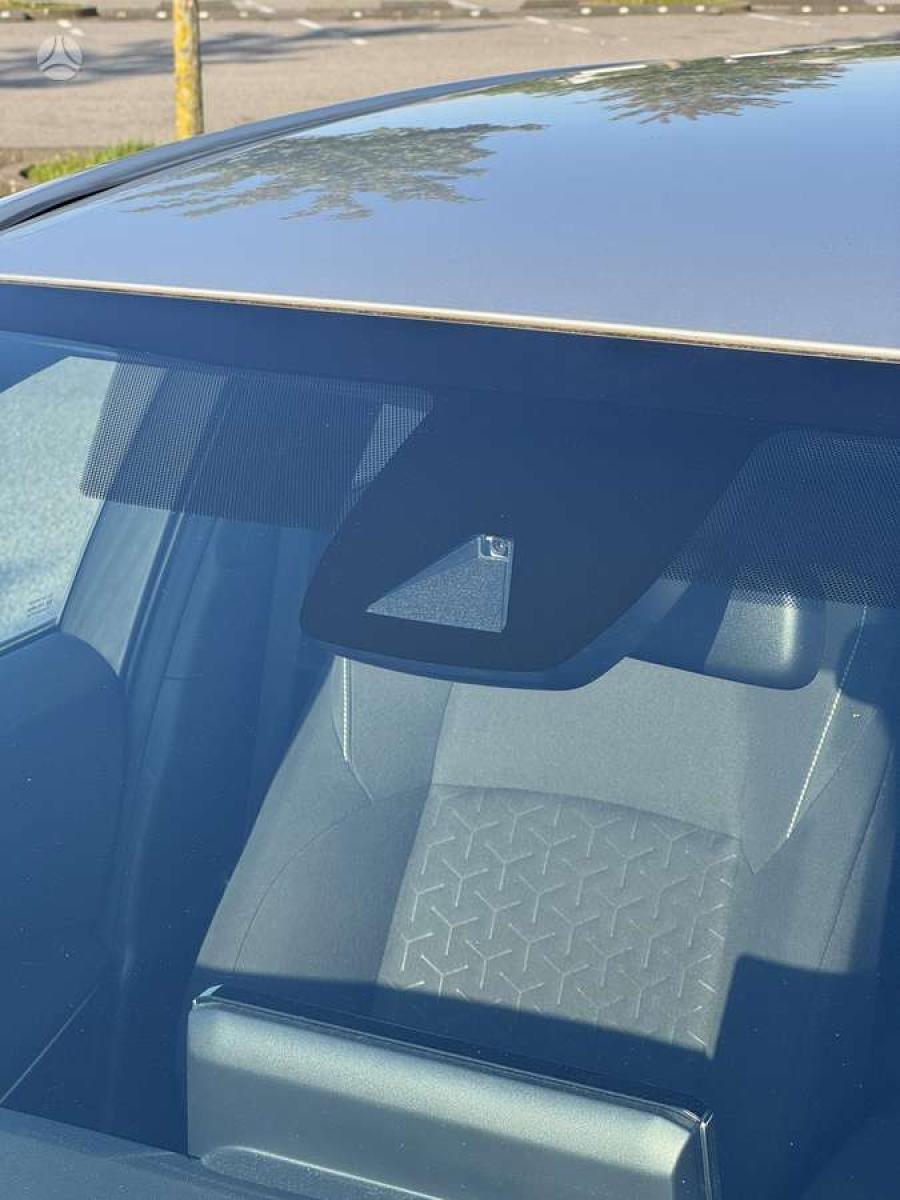 Grey Toyota Corolla 2021 in Klaipeda, with an engine capacity of 1.80 L and mileage of 44 thousand km for 17500 €, photo 14 on AUTOMOTO.COM.LV