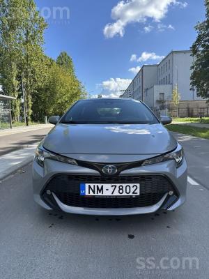 Pelēks Toyota Corolla 2021 Rīga, ar dzinēja tilpumu 1.80 L un nobraukumu 53 tūkst. km par 16900 €, foto  vietnē AUTOMOTO.COM.LV