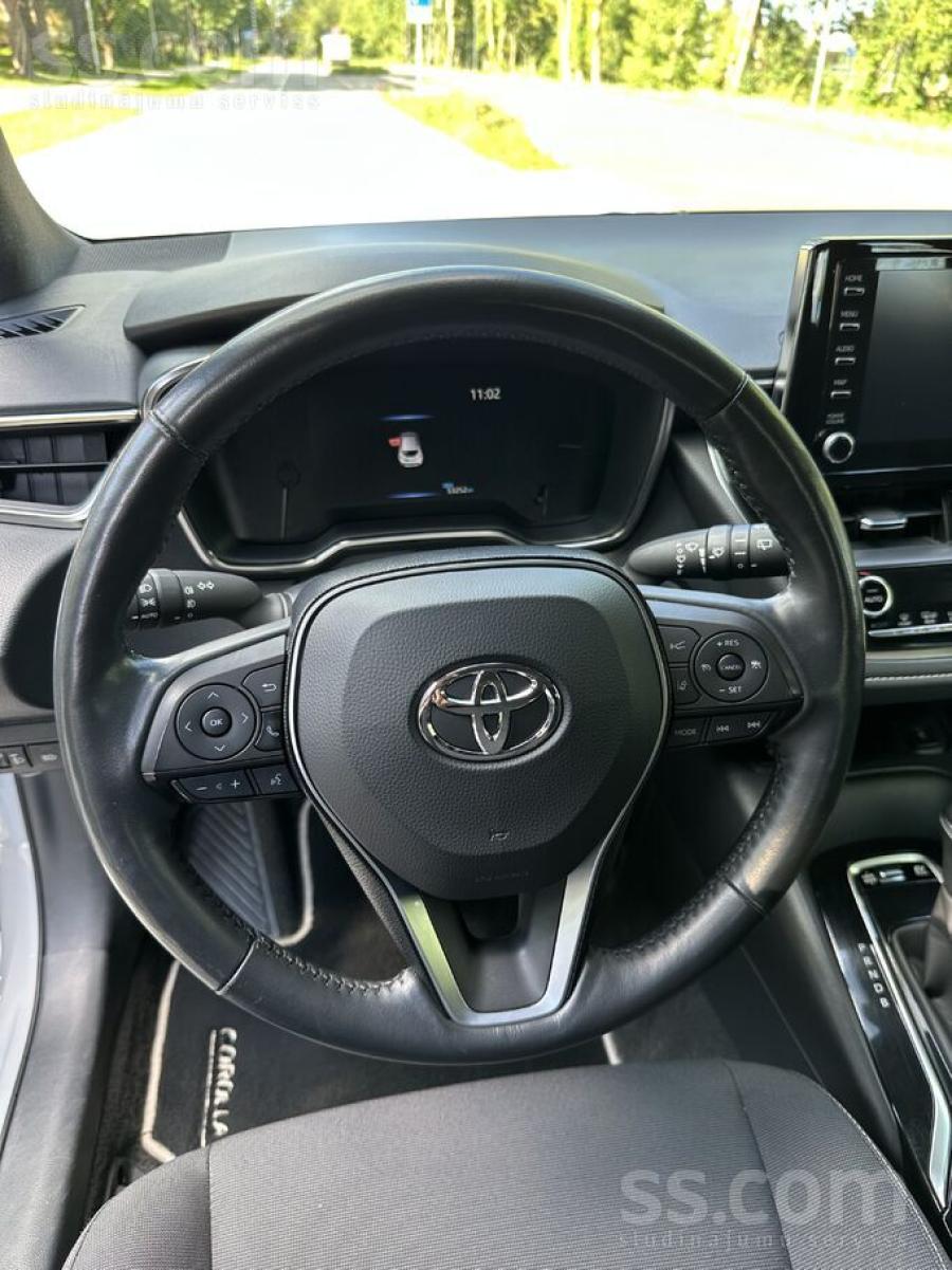 Pelēks Toyota Corolla 2021 Rīga, ar dzinēja tilpumu 1.80 L un nobraukumu 53 tūkst. km par 16900 €, foto 8 vietnē AUTOMOTO.COM.LV