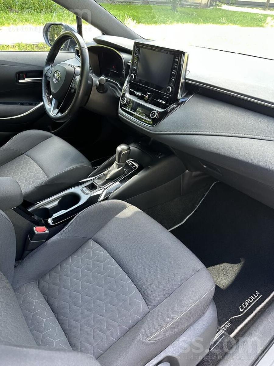 Pelēks Toyota Corolla 2021 Rīga, ar dzinēja tilpumu 1.80 L un nobraukumu 53 tūkst. km par 16900 €, foto 10 vietnē AUTOMOTO.COM.LV