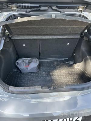 Pelēks Toyota Corolla 2021 Rīga, ar dzinēja tilpumu 1.80 L un nobraukumu 53 tūkst. km par 16900 €, foto 12 vietnē AUTOMOTO.COM.LV