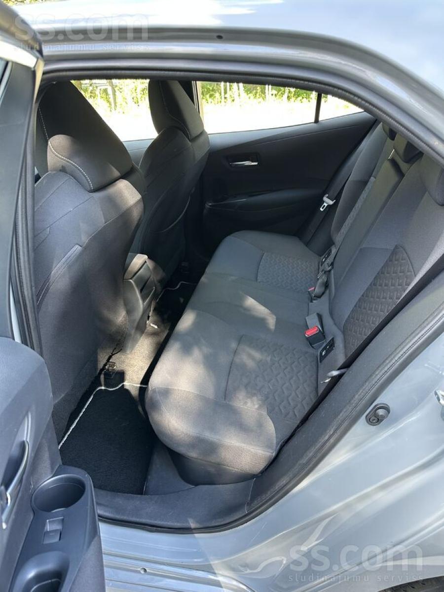 Pelēks Toyota Corolla 2021 Rīga, ar dzinēja tilpumu 1.80 L un nobraukumu 53 tūkst. km par 16900 €, foto 14 vietnē AUTOMOTO.COM.LV