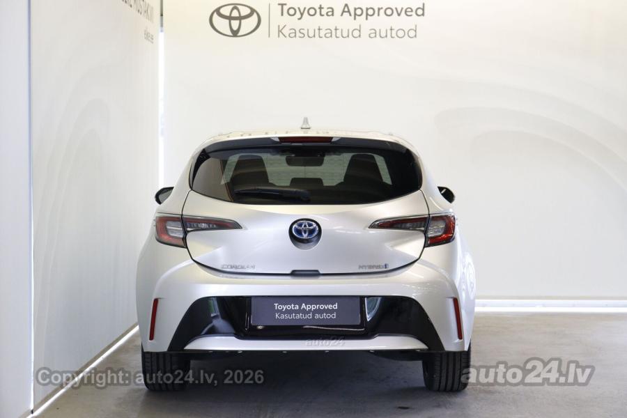 Pelēks Toyota Corolla 2021 Tallina, ar dzinēja tilpumu 1.80 L un nobraukumu 73 tūkst. km par 17400 €, foto 5 vietnē AUTOMOTO.COM.LV