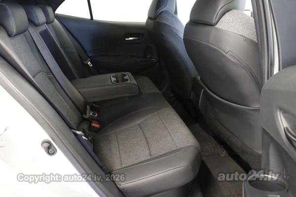 Toyota Corolla 2021 Tallina vietnē Pelēks Toyota Corolla 2021 Tallina, ar dzinēja tilpumu 1.80 L un nobraukumu 73 tūkst. km par 17400 €, foto 8 vietnē AUTOMOTO.COM.LV