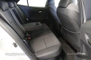 Pelēks Toyota Corolla 2021 Tallina, ar dzinēja tilpumu 1.80 L un nobraukumu 73 tūkst. km par 17400 €, foto 8 vietnē AUTOMOTO.COM.LV