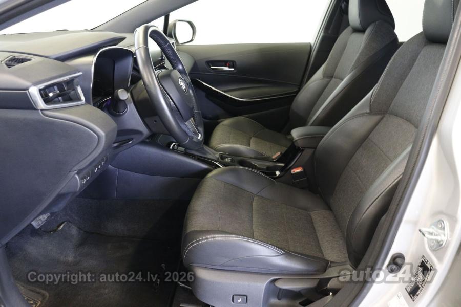 Pelēks Toyota Corolla 2021 Tallina, ar dzinēja tilpumu 1.80 L un nobraukumu 73 tūkst. km par 17400 €, foto 12 vietnē AUTOMOTO.COM.LV