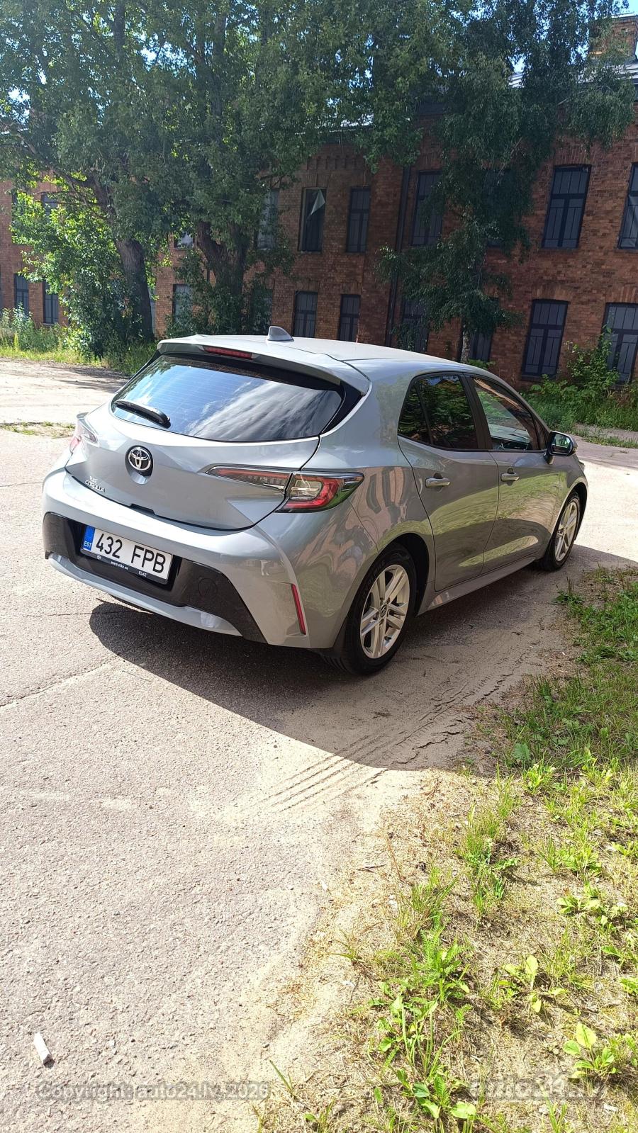 Pelēks Toyota Corolla 2021 Tallina, ar dzinēja tilpumu 1.20 L un nobraukumu 59 tūkst. km par 16500 €, foto 5 vietnē AUTOMOTO.COM.LV