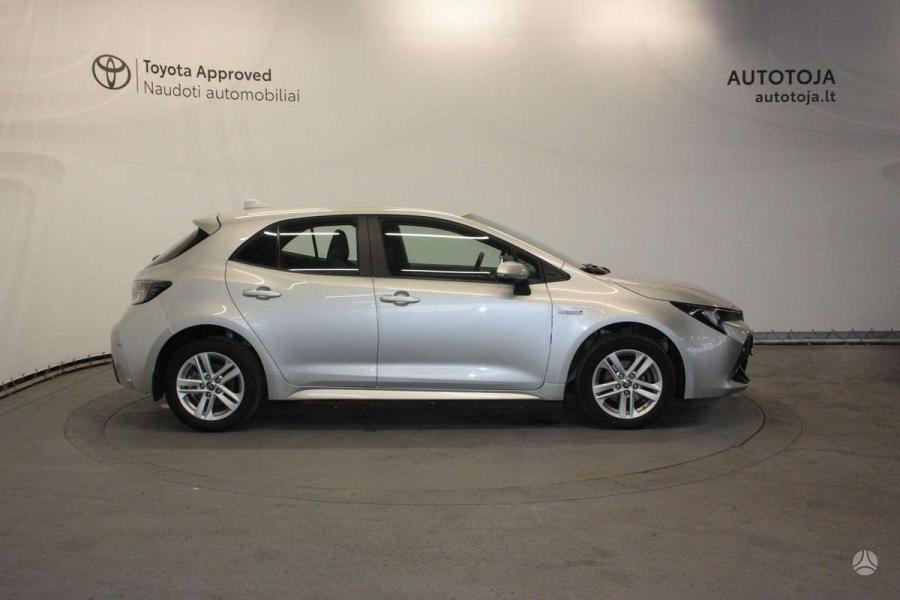 Pelēks Toyota Corolla 2021 Kauņa, ar dzinēja tilpumu 1.80 L un nobraukumu 98 tūkst. km par 18500 €, foto 17 vietnē AUTOMOTO.COM.LV