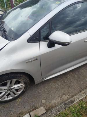 Grey Toyota Corolla 2021 in Pakruojis, with an engine capacity of 1.80 L and mileage of 65 thousand km for 12000 €, photo 6 on AUTOMOTO.COM.LV