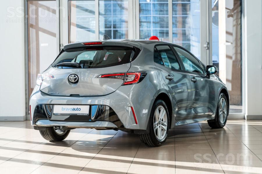 Pelēks Toyota Corolla 2022 Rīga, ar dzinēja tilpumu 1.20 L un nobraukumu 41 tūkst. km par 2900 €, foto 4 vietnē AUTOMOTO.COM.LV
