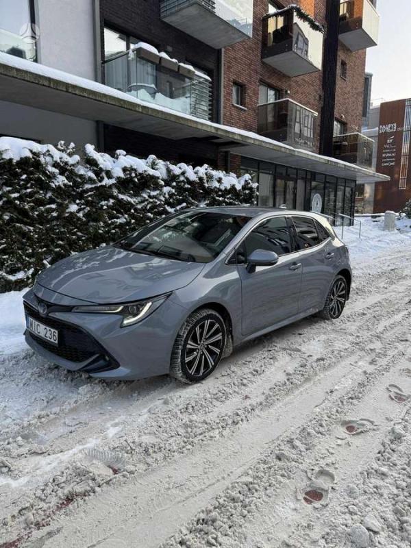 Grey Toyota Corolla 2022 in Vilnius, with an engine capacity of 1.80 L and mileage of 73 thousand km for 19999 €, photo 6 on AUTOMOTO.COM.LV