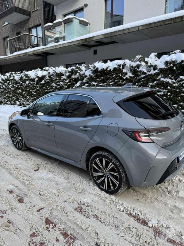 Pelēks Toyota Corolla 2022 Viļņa, ar dzinēja tilpumu 1.80 L un nobraukumu 73 tūkst. km par 19999 €, foto 11 vietnē AUTOMOTO.COM.LV