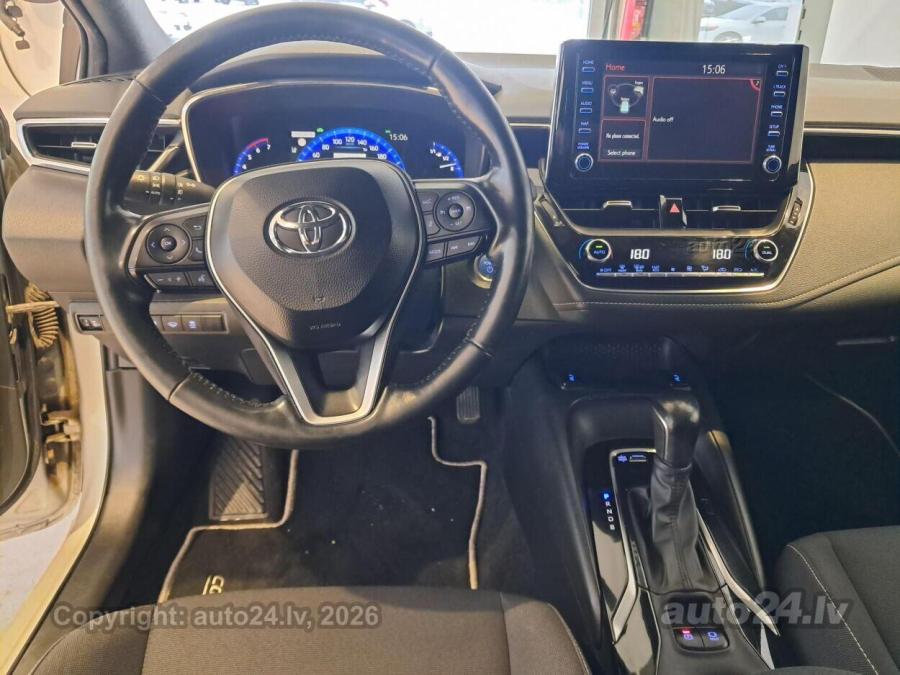 Pelēks Toyota Corolla 2022 Narva, ar dzinēja tilpumu 1.80 L un nobraukumu 84 tūkst. km par 17900 €, foto 12 vietnē AUTOMOTO.COM.LV