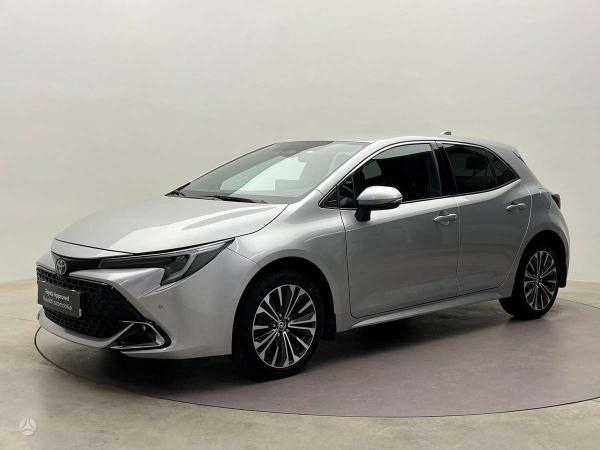 Pelēks Toyota Corolla 2023 Panevēža, ar dzinēja tilpumu 1.80 L un nobraukumu 48 tūkst. km par 21990 €, foto 1 vietnē AUTOMOTO.COM.LV