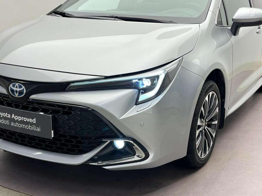 Pelēks Toyota Corolla 2023 Panevēža, ar dzinēja tilpumu 1.80 L un nobraukumu 53 tūkst. km par 21990 €, foto 36 vietnē AUTOMOTO.COM.LV